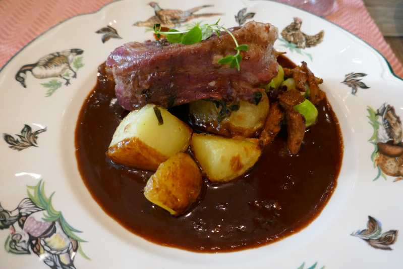 Hjortebiff med tyttebærsaus - AperitivoMat.no